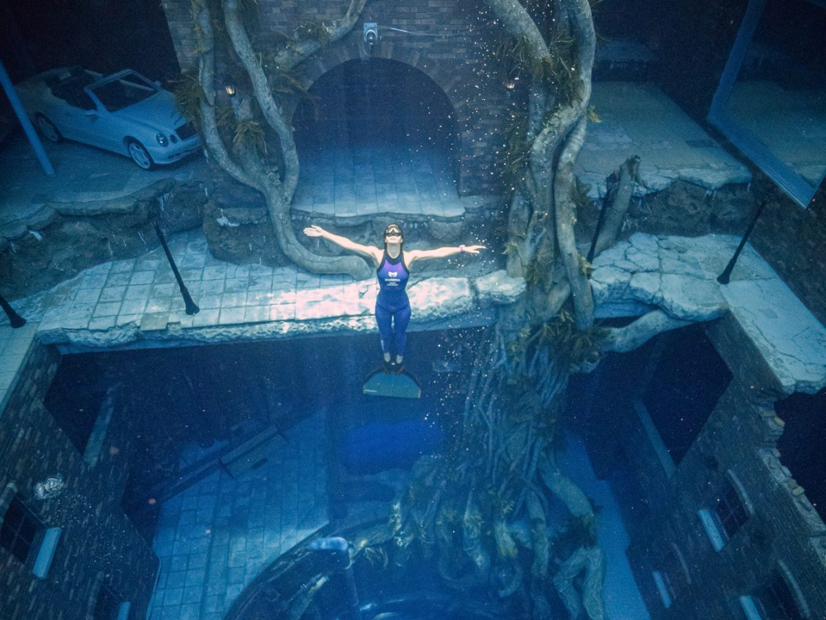 Deep Dive Dubai The Worlds Deepest Dive Pool To Open This Month