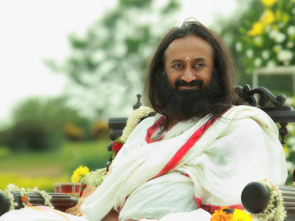 Gurudev Sri Sri Ravi Shankar in Dubai: Free talk arranged Gurudev Sri Sri Ravi Shankar in Dubai: Free talk arranged